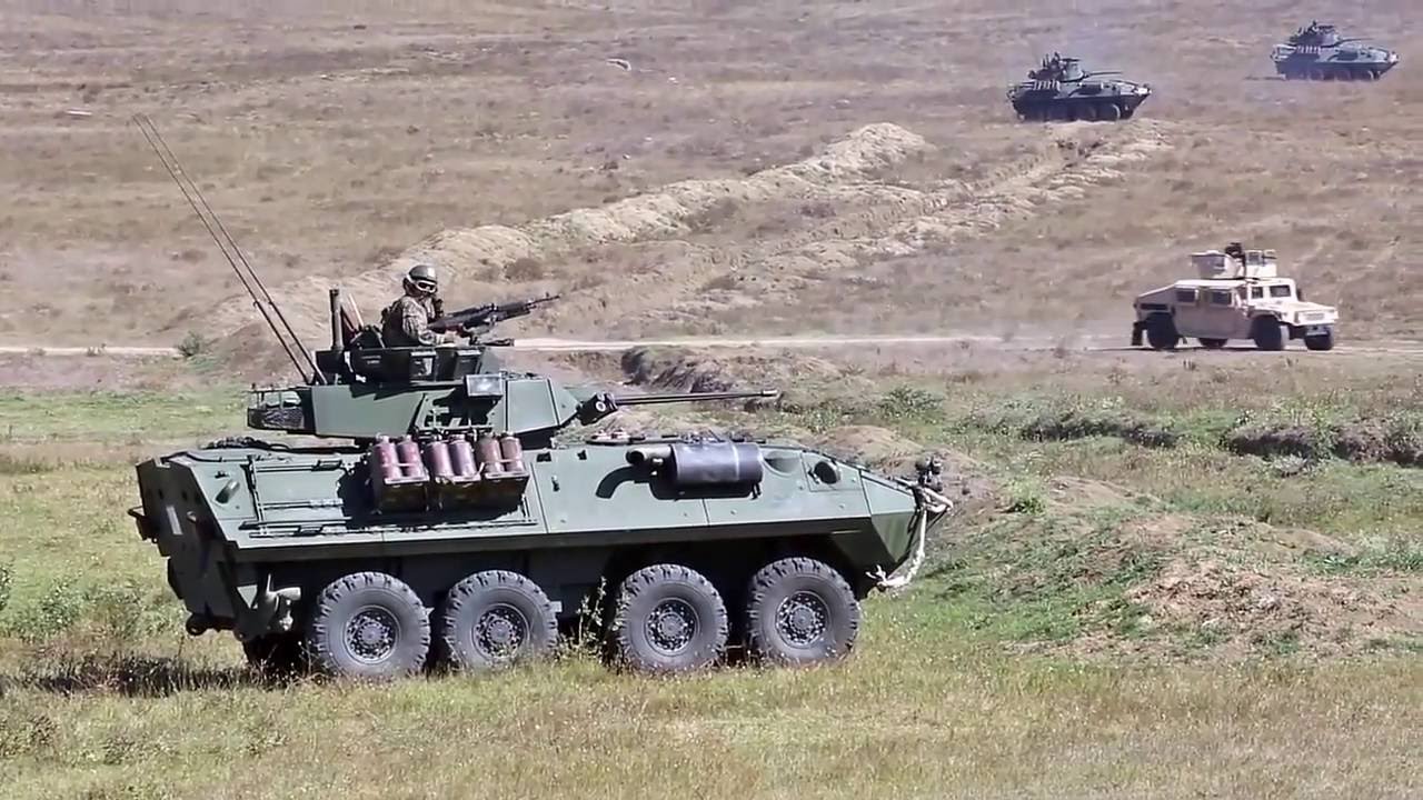 LAV-25 Live Fire - YouTube