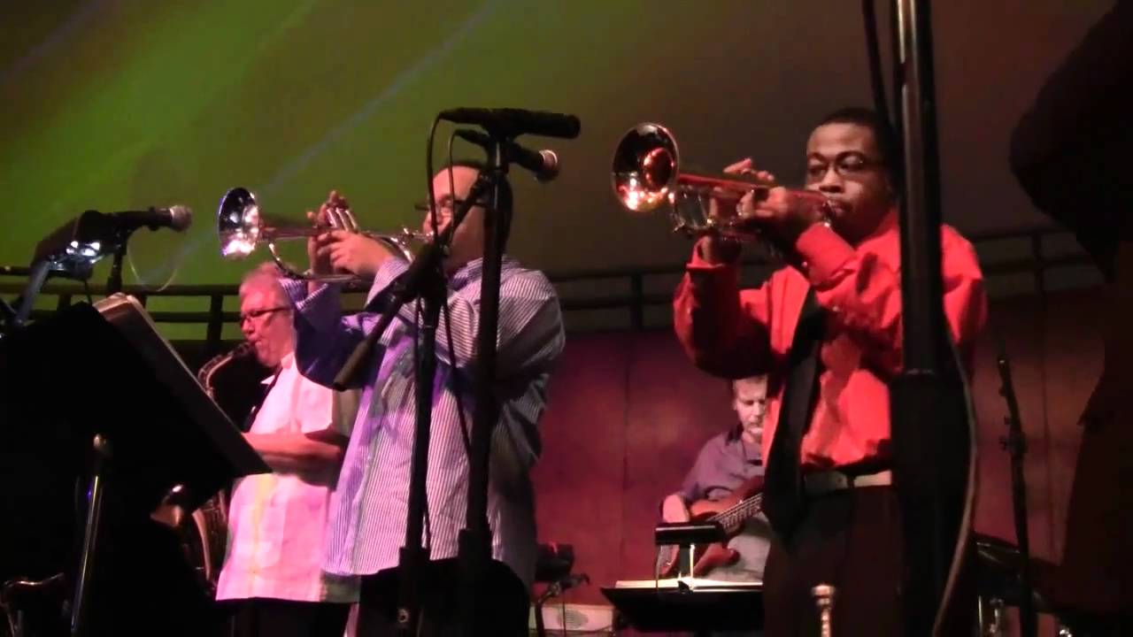 "What's Goin' On" Maxwell Project live at Hollywood Casino. - YouTube