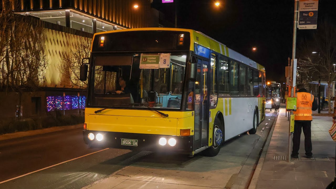 EV Tours Bus 7 Volvo B7RLE, Bustech - YouTube