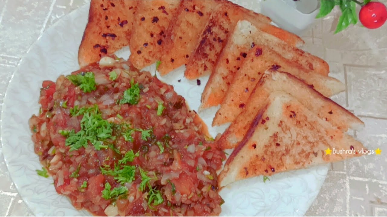 Unique Tomato Chutney With Chilli Butter Toast /Bushra's vlogs - YouTube