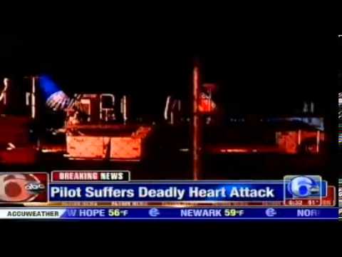 United Airlines Pilot has Heart attack & Dies | United Airlines Pilot ...