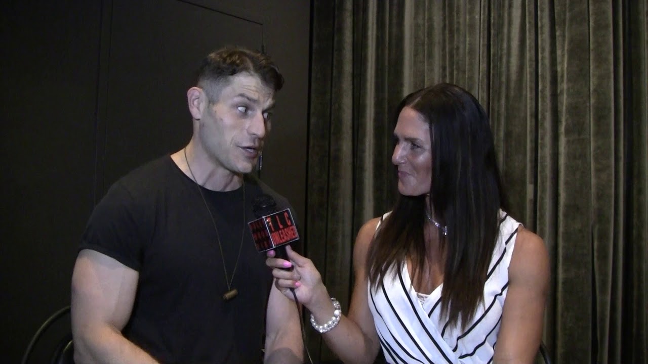 Traci Lynn Cowan with Lou Ferrigno Jr. at Celebrity Connected. - YouTube