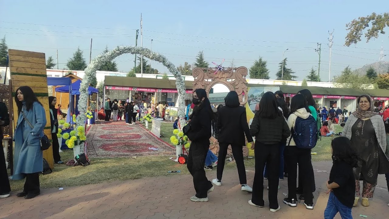Fun fair at @pchsssrinagar - YouTube