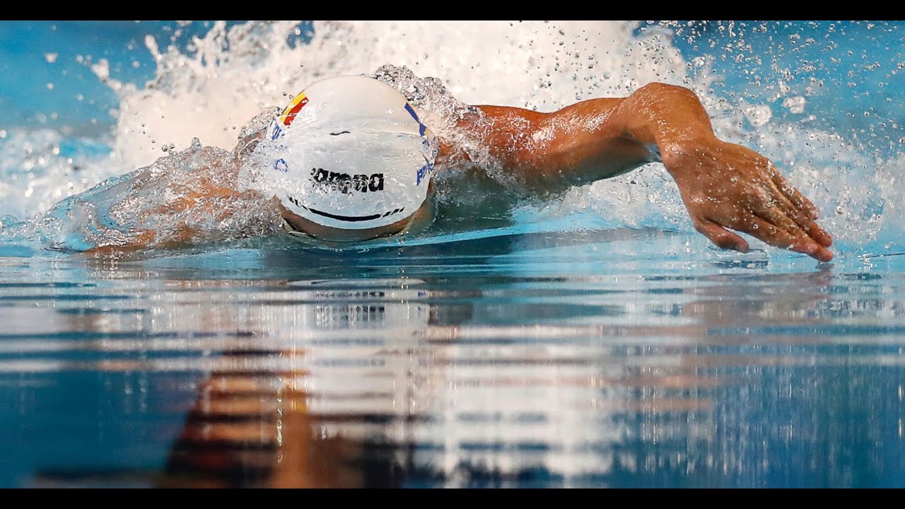 WATCH: David Popovici Swims 3:43 400m Free for 3rd National Title of the Meet - YouTube