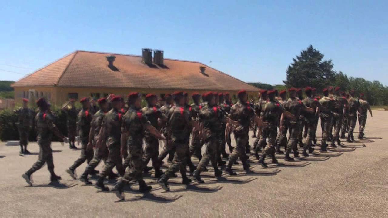 Défilé de fin FGI à CAYLUS 1er RCP - YouTube