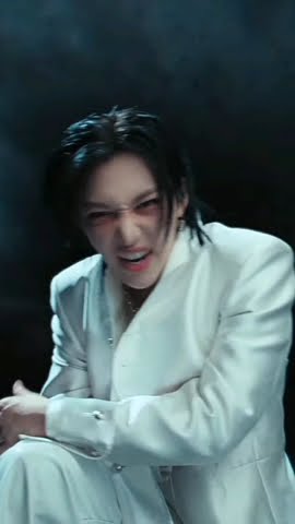 Felix ReawakeR ft. Lisa 🔥 #straykids #kpop #felix #ReawakeR #fyp #skz ...