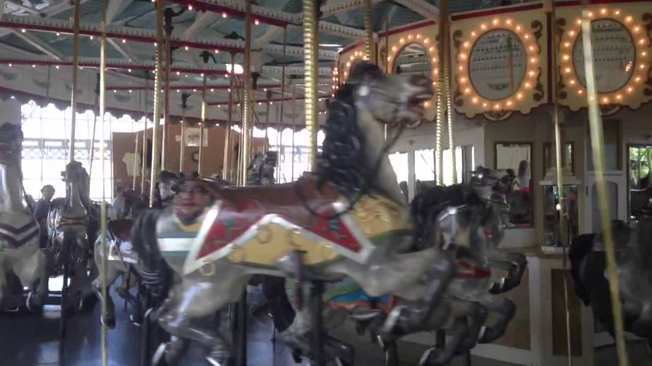 Carousel at Como Zoo - YouTube