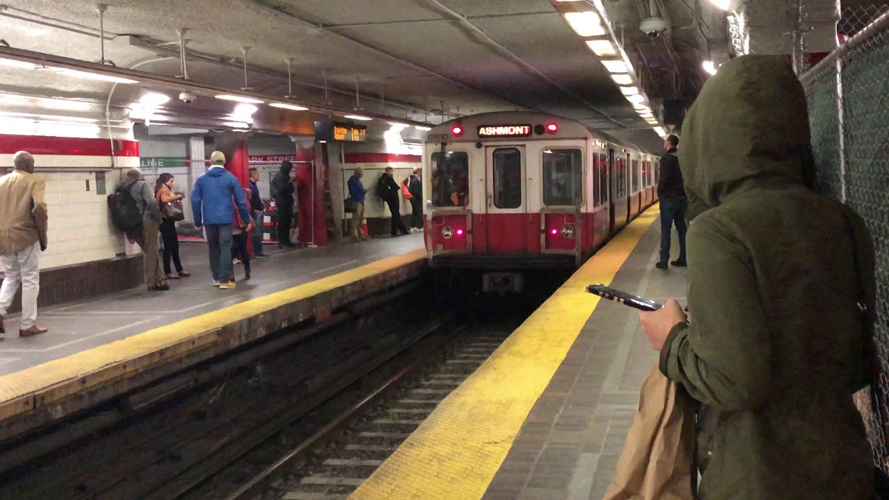 NIS MBTA red line train passing through Park Street - YouTube