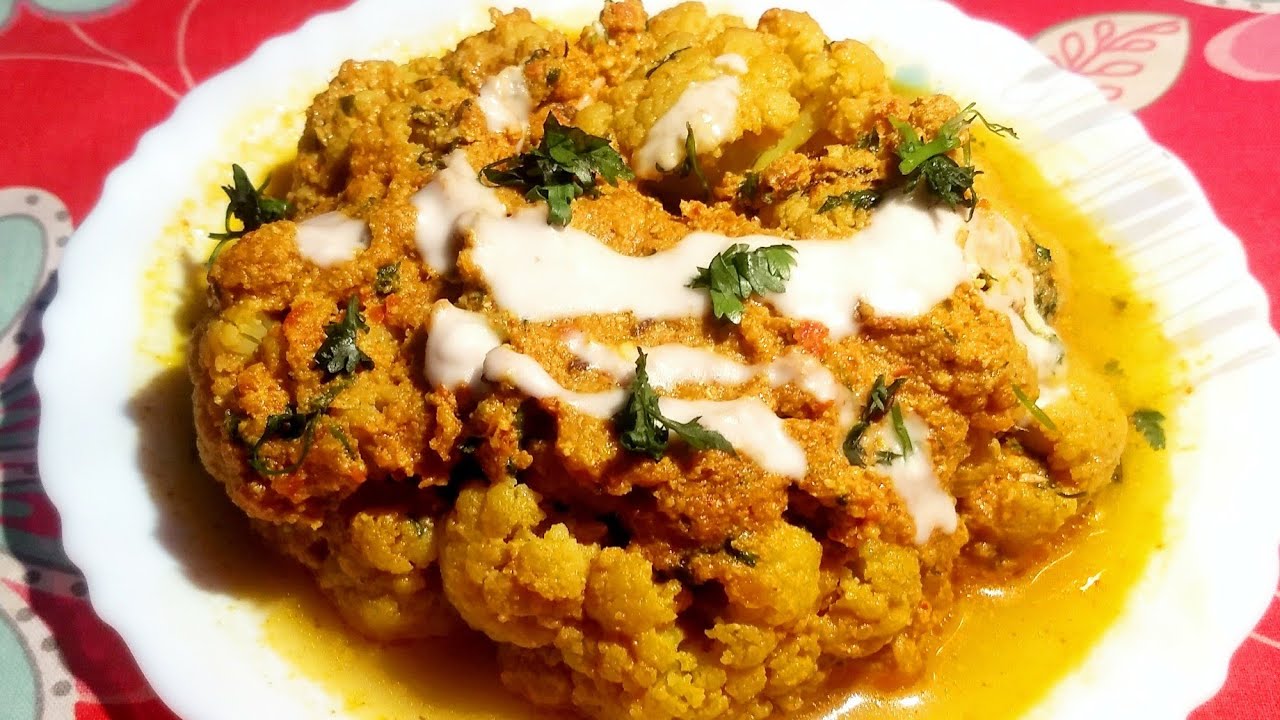 Gobi Musallam | गोभी मुसल्लम | Whole Cauliflower in Makhani Gravy - YouTube