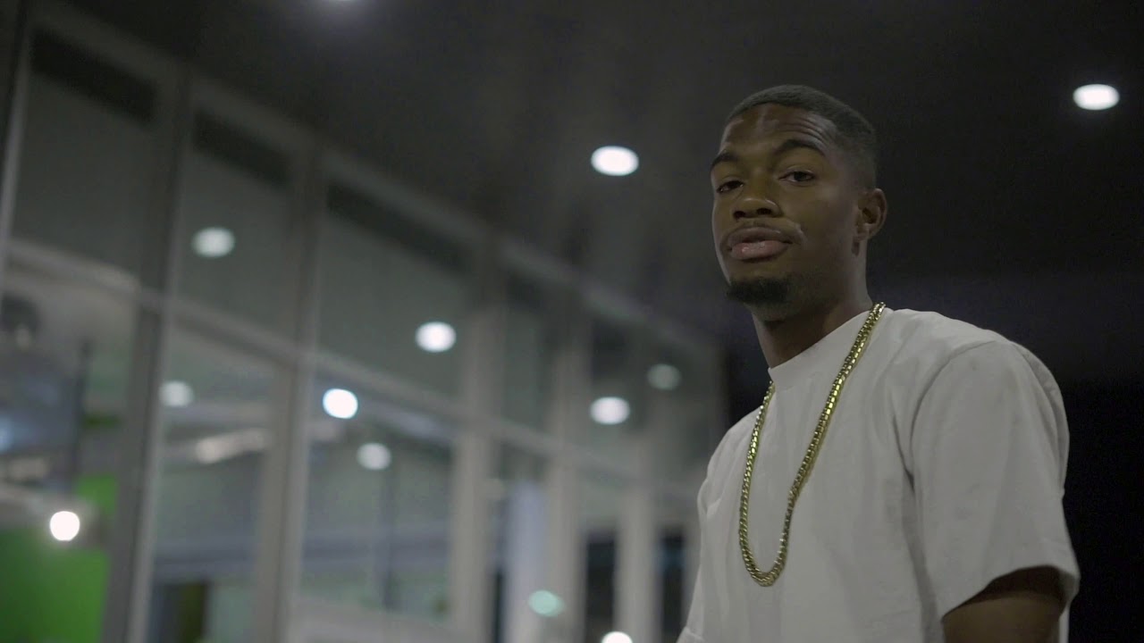 MIKE B - TOO EASY (DIR. BY MISTERREESEFILMZ) - YouTube