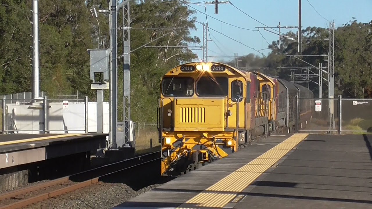 Queensland Rail’s PW57 2414 and 2195A Spirit of the Outback Passing ...