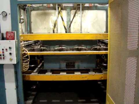 2004 ZMD 344 vacuum former, 48x48 forming area, Dual heat (#10121 ...