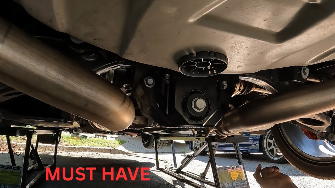 Per4mance DIRS Diff Brace installation on Hellcat - YouTube