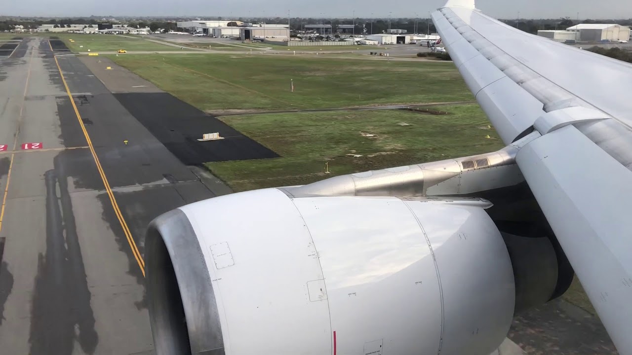 A330 Full Thrust Reverse.. - YouTube