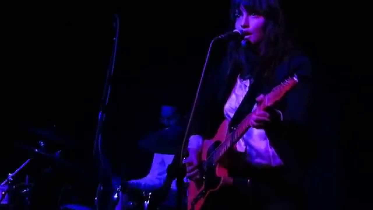 TAMAR APHEK - Dürer Kert 1. - YouTube