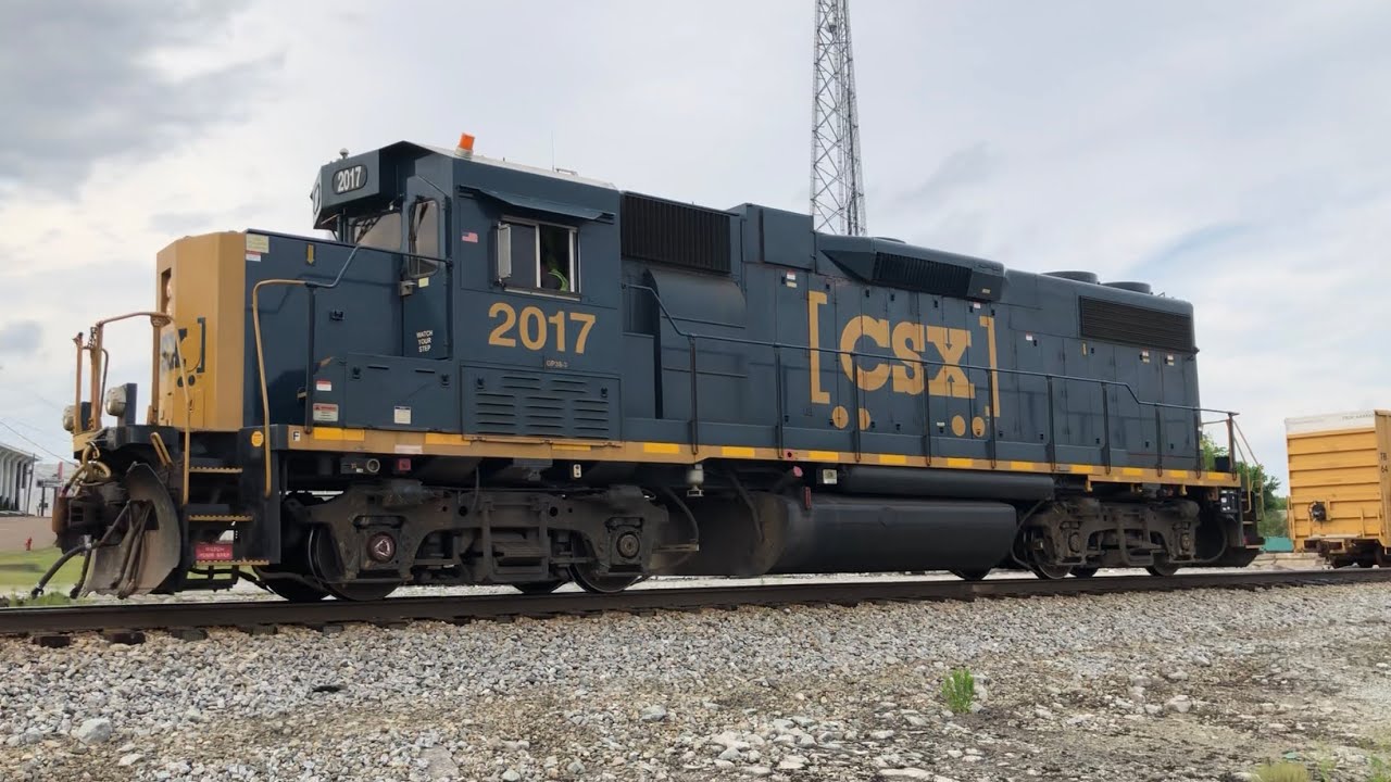CSX 2017 GP38-3 in Brownsville,TN - YouTube