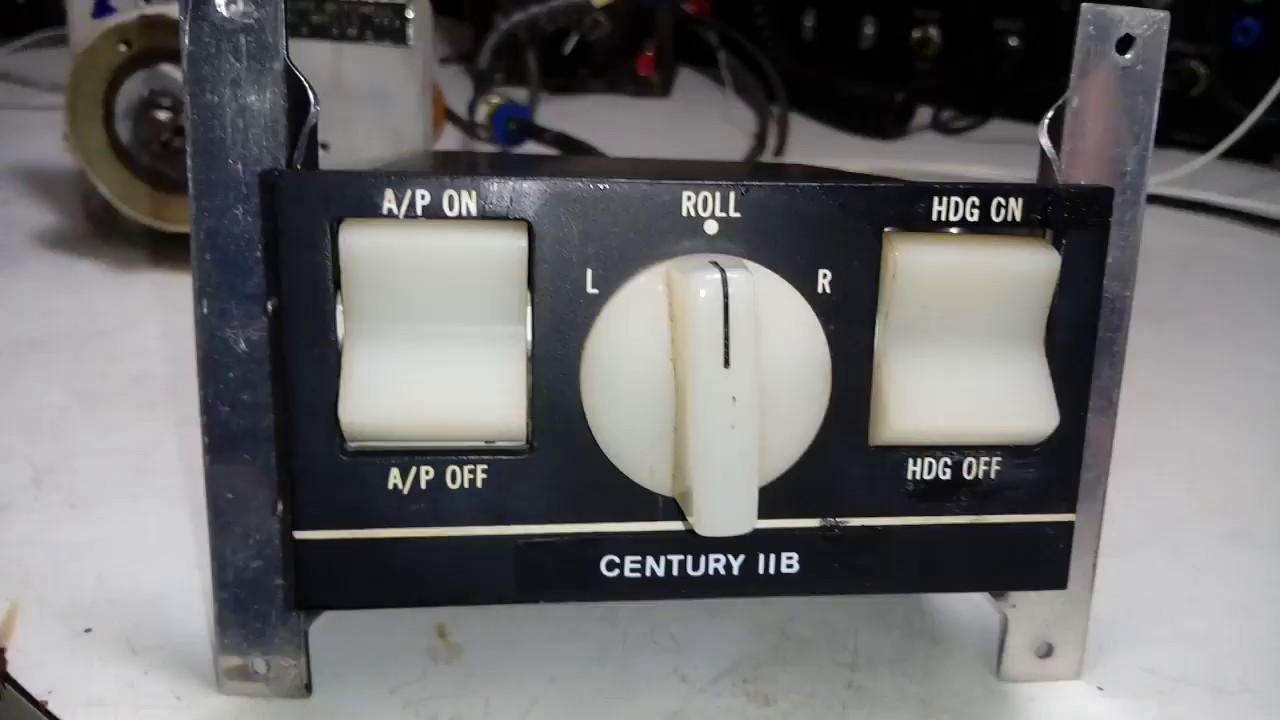 Piloto Automático Century IIB - Teste após reparo e ajuste pelo Técnico ...