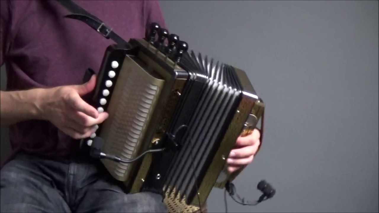 Connaughtman's Rambles - Irish jig - melodeon - YouTube