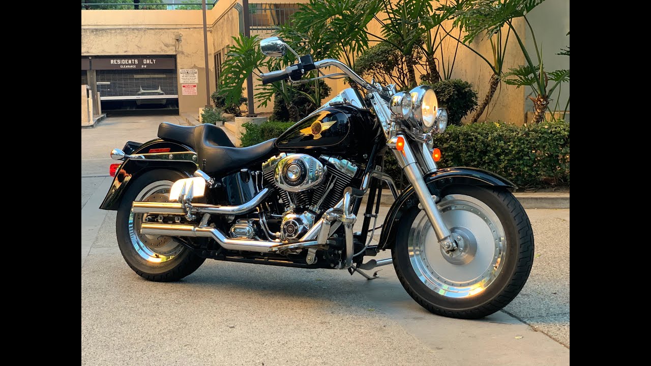 Harley Davidson Softail Fatboy anniversary 2005 95 cubic inch - YouTube