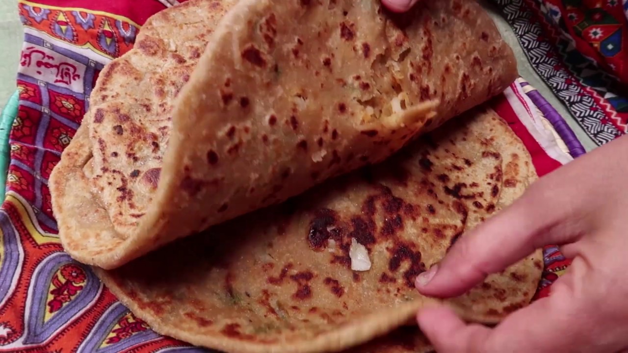 Baji Ne Banaya Mooli Ka Paratha, Mazedar Mooli Ka Paratha, Easy Paratha ...