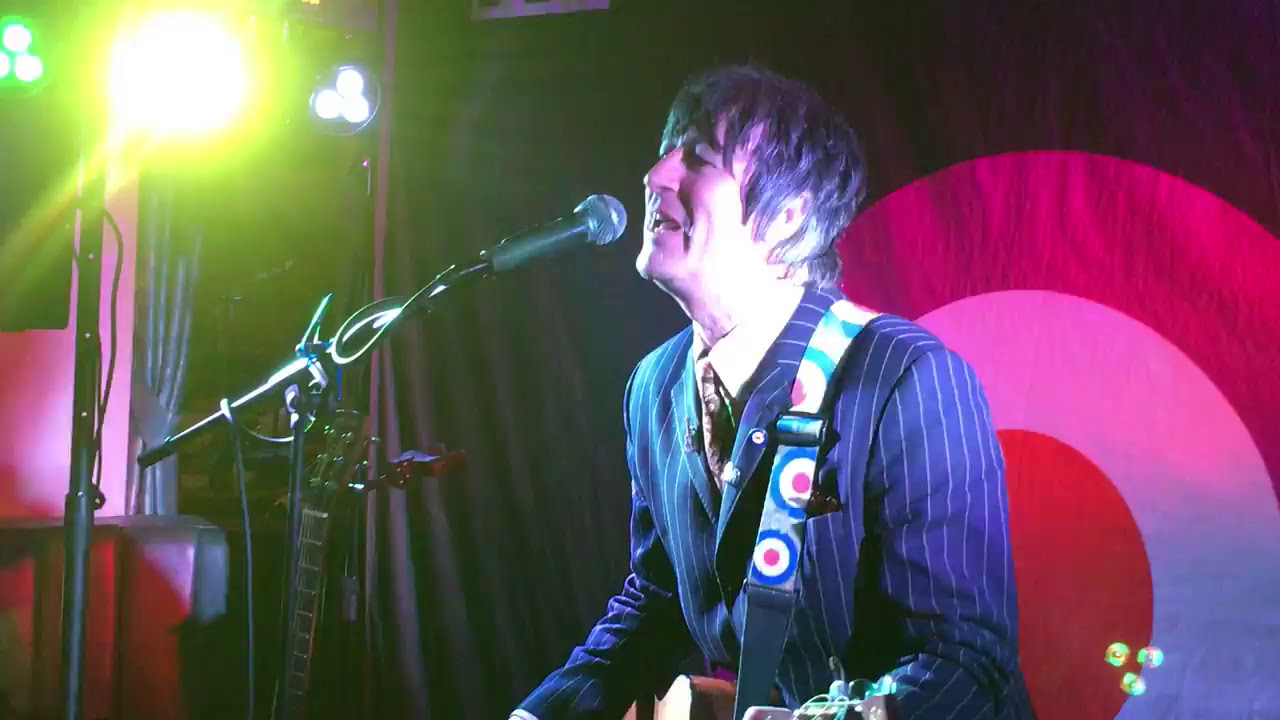 Mike Dobie - Starman & Space Oddity by David Bowie - YouTube