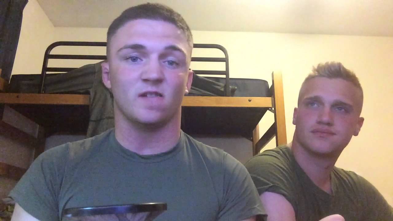 How to pack a big lip - YouTube