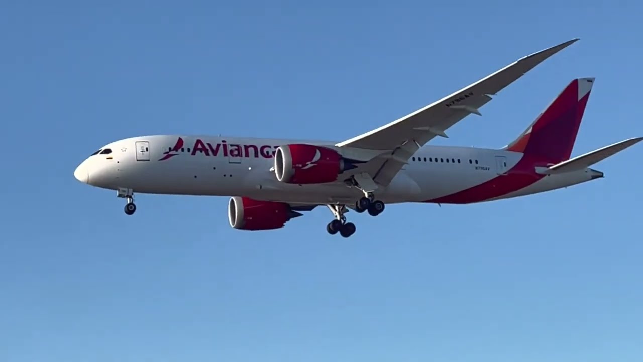 Avianca flight 84 landing from Bogota (N796AV) - YouTube