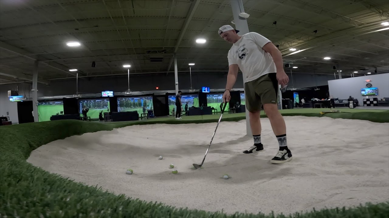 The Best Indoor Golf Facility In The World - YouTube
