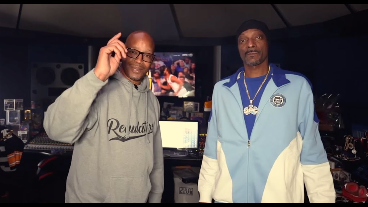 In the studio with Snoop Dogg... stay tuned! - YouTube
