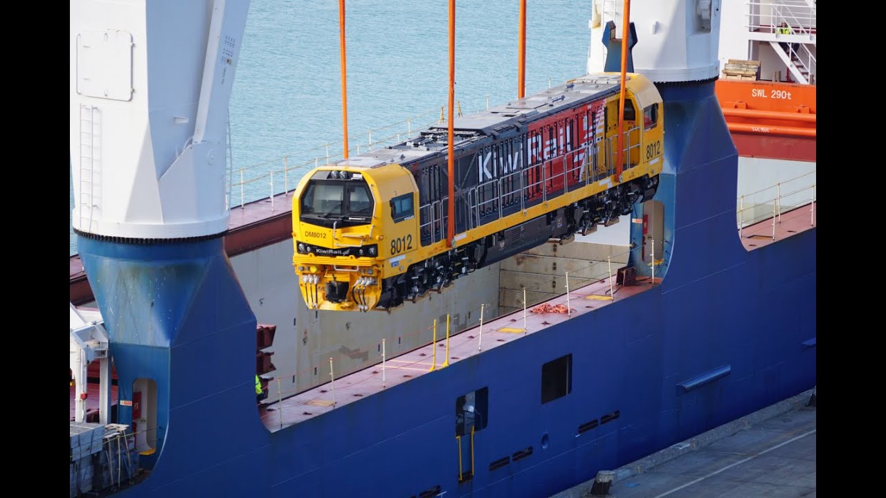 New DM class locomotives for KiwiRail arrive at Lyttelton, New Zealand ...