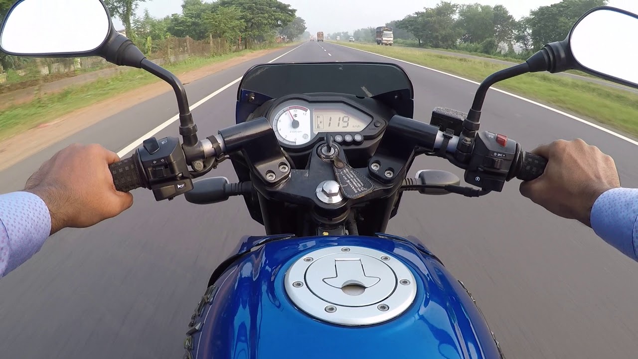 Sprints on 2013 pulsar 180 ug4 - YouTube