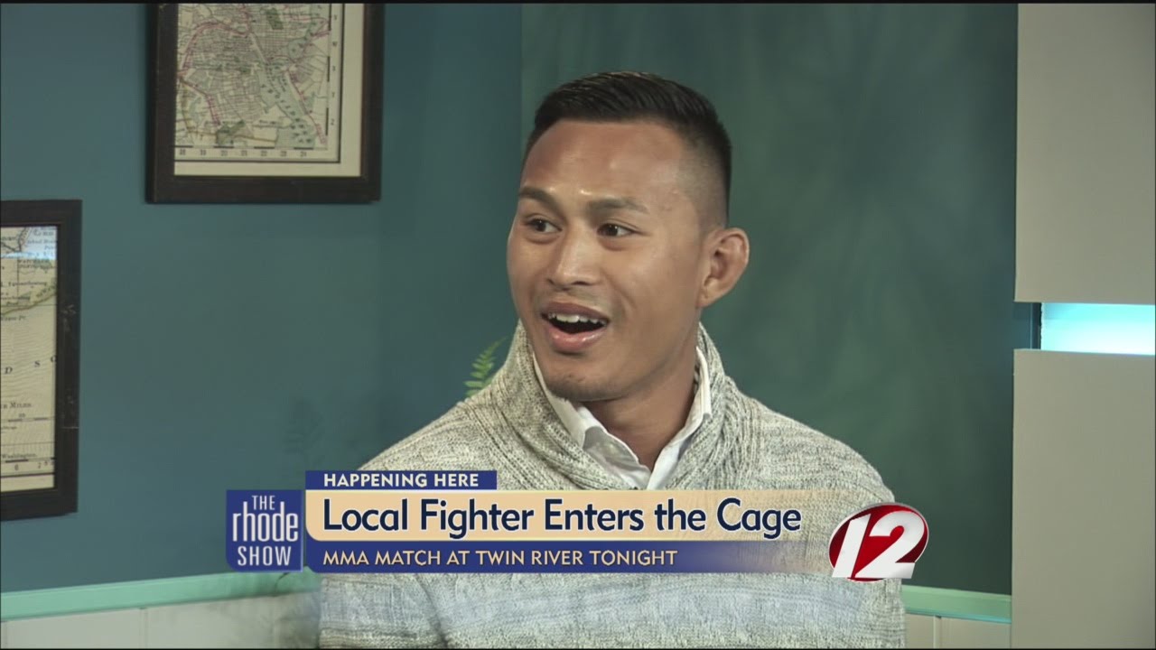 Local MMA fighter enters the cage at Twin River - YouTube