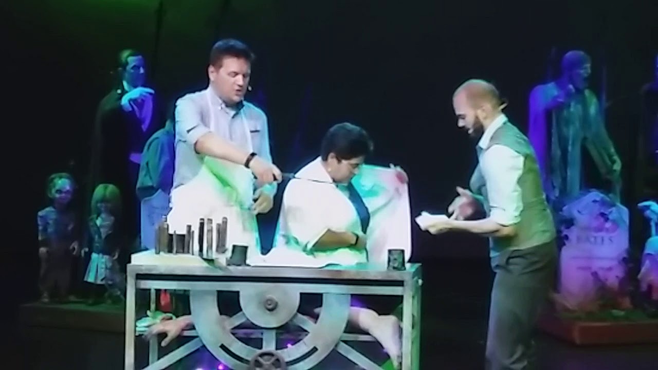 Universal Studios in California, special effects show. - YouTube