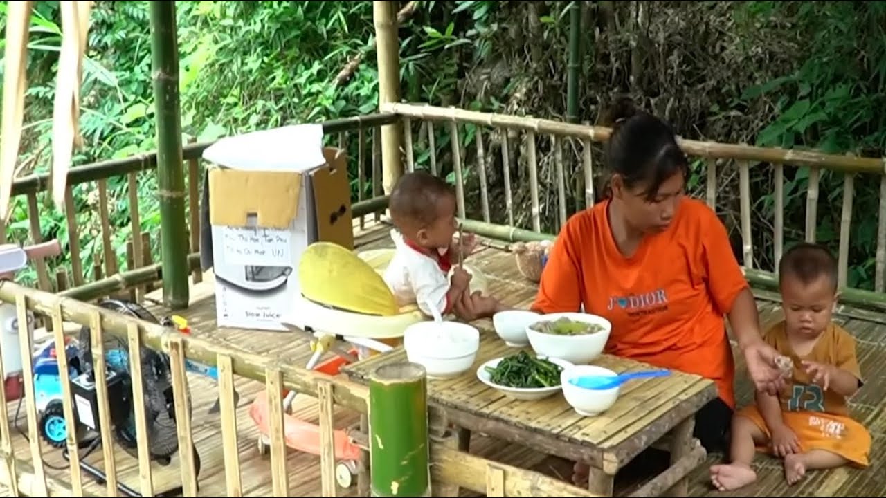 Single Mother’s Hard Life Poverty & Sacrifice for Her Children - YouTube