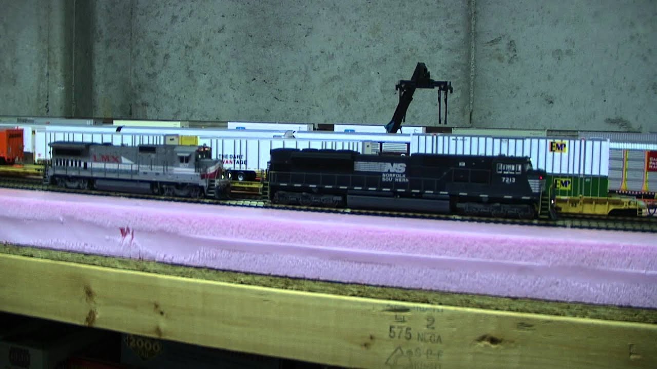 Custom Weathered Atlas B40-8 LMX and Kato SD80MAC NS 7213 with Tsunami Sound - YouTube