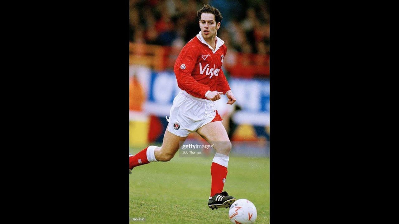 Charlton Athletic Defenders No.4 Scott Minto - YouTube