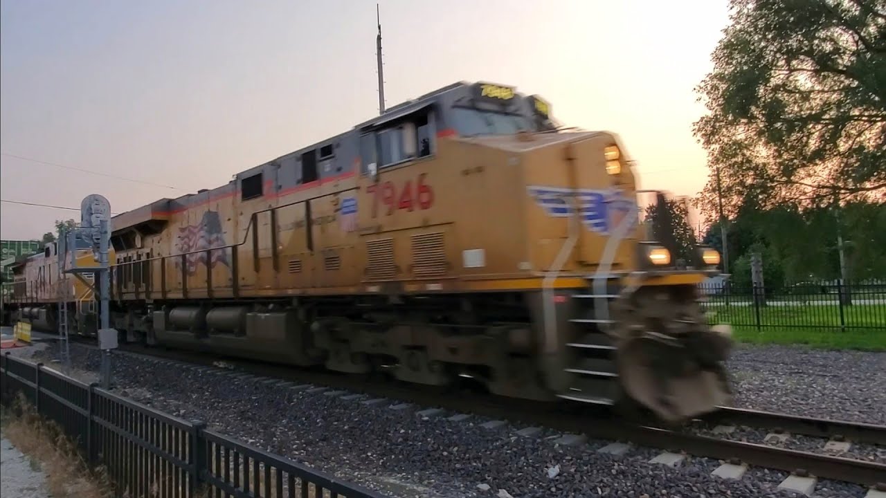 Union Pacific #7946 & UP #7988 Lead a Long Intermodal Train Through ...