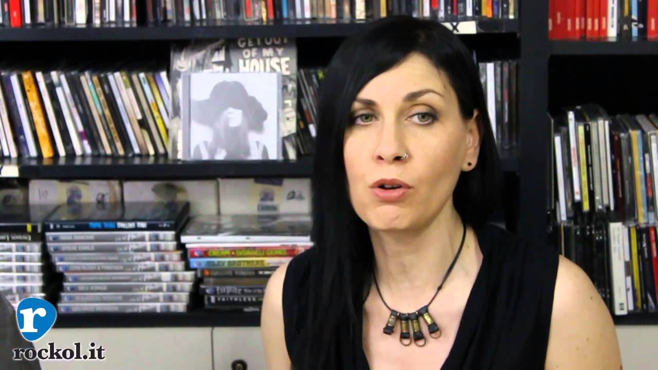 Eva Poles - "6" Live@Rockol - YouTube