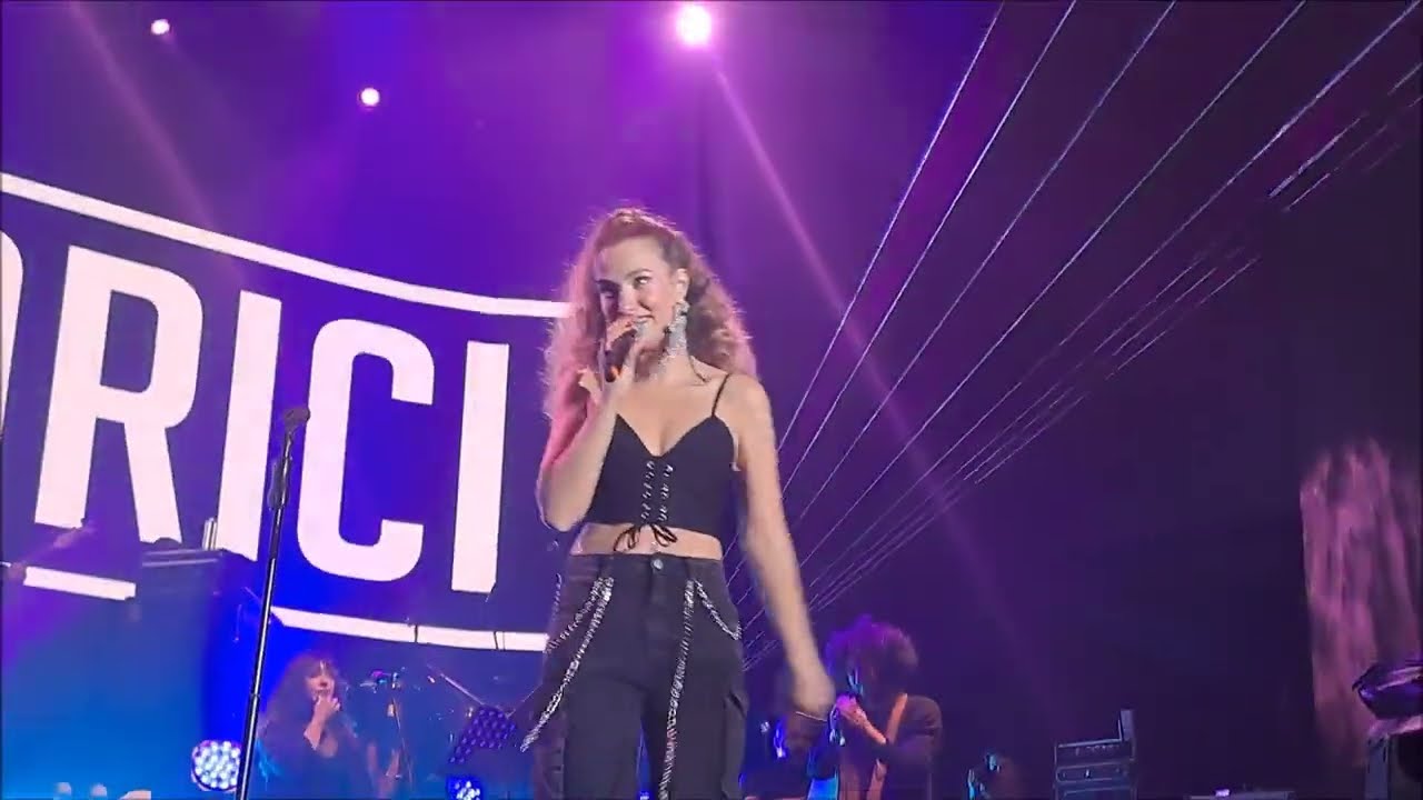 Irmak Arıcı Festival Park Kadıköy Konseri 24 Eylül 2022 - YouTube