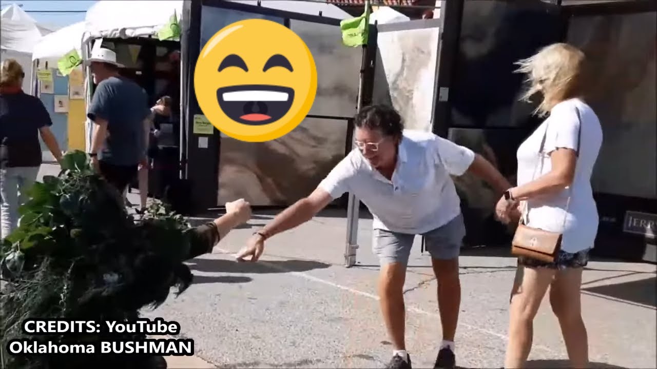 Watch bushman prank in Oklahoma - YouTube