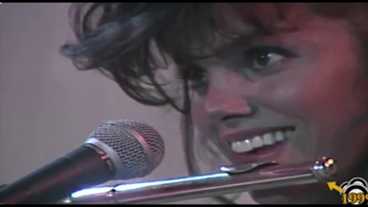 Arzu Ece - Ayrılık (1999) - YouTube