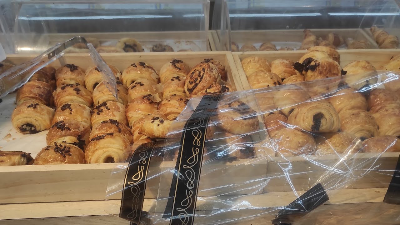 Bentuknya Unik, Kue Assorted Mini Pastry harganya Rp 15.000/5 pcs#fyp # ...