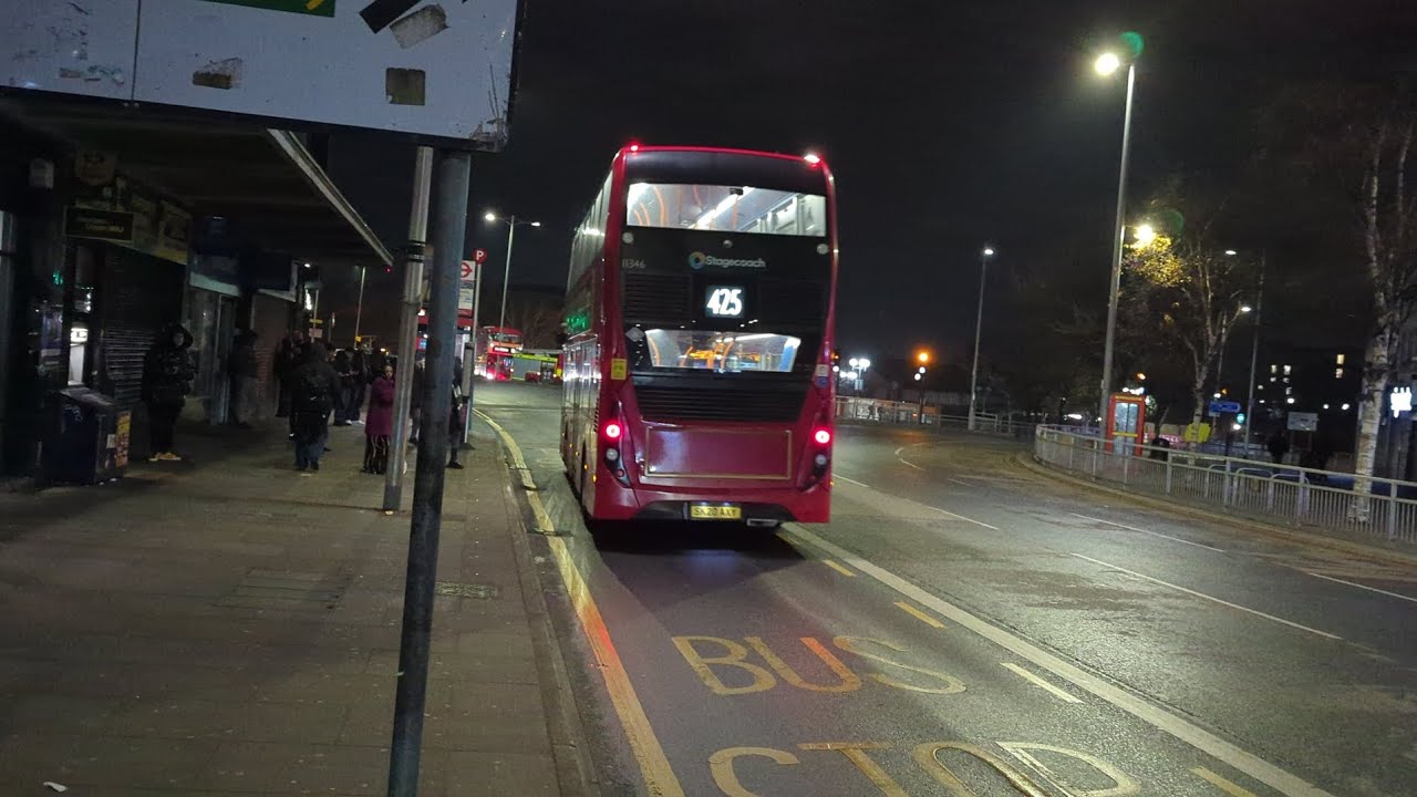 425 To Ilford, Hainault Street Stagecoach London 11346 SK20AXY ( 3 Dec ...