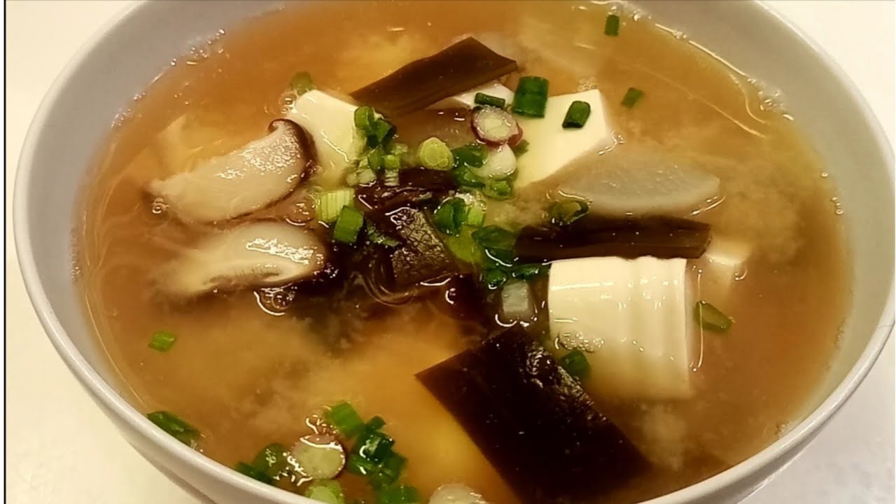 Quick & Easy Miso Soup with White Radish & Shiitake Mushrooms - YouTube
