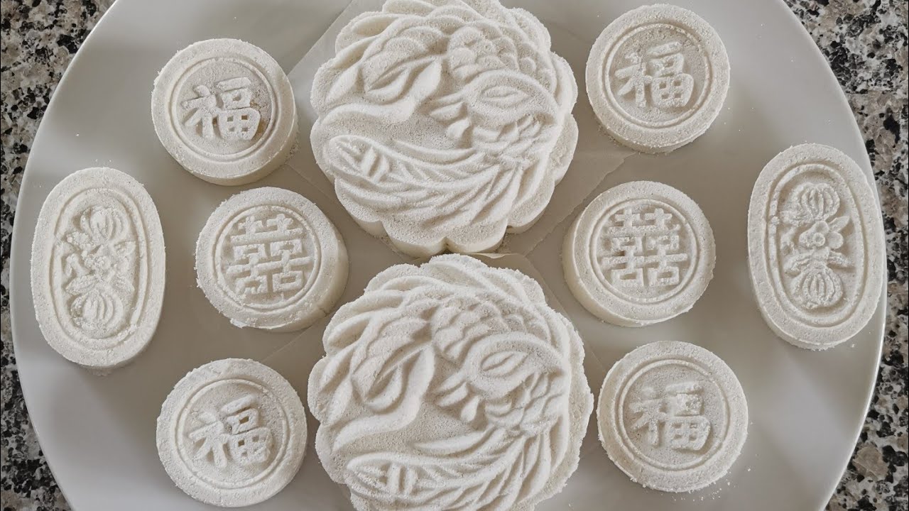 My Great Grandmothers Ancient Way of making Mooncake - YouTube