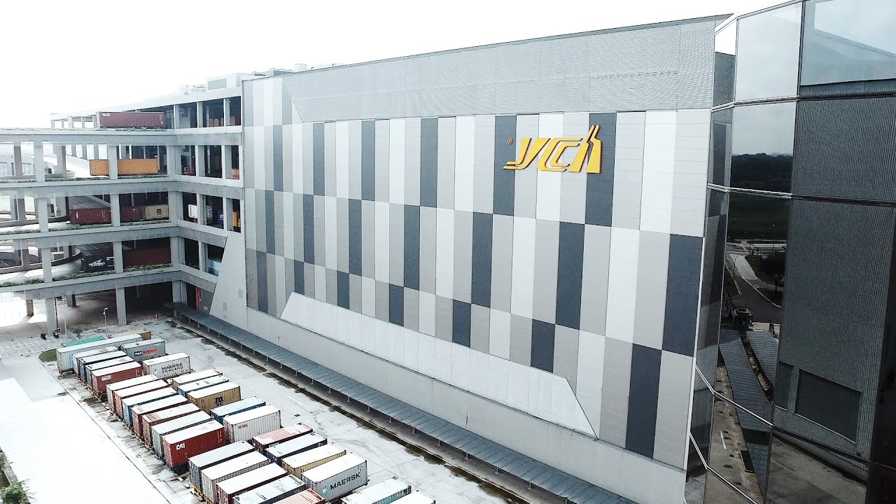 Rack Clad, Automated Storage and Retrieval System (ASRS) Warehouse ...