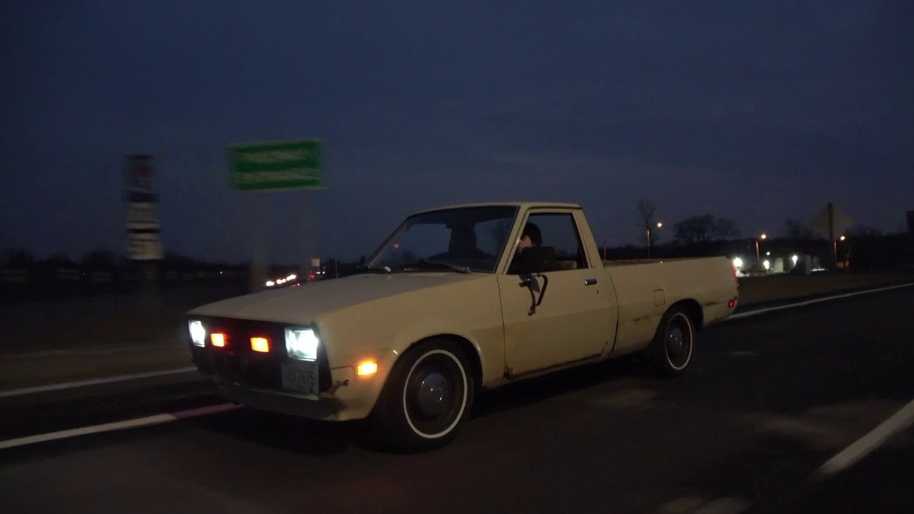 Dodge D50 - YouTube