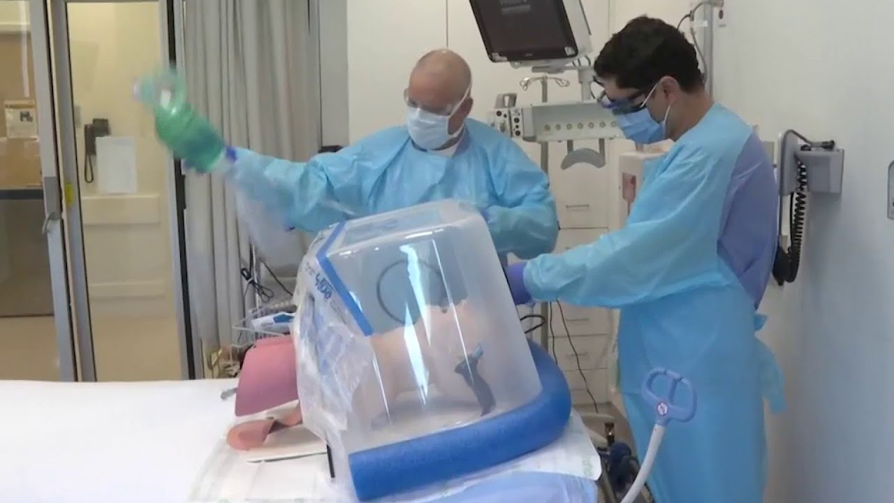 Intubation cube: Cleveland Clinic keeps medical staff safe - YouTube