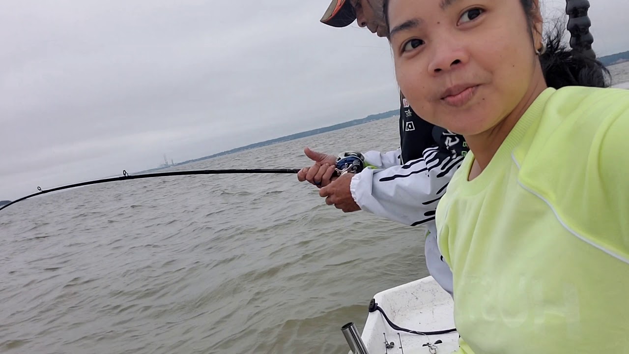 FISHING AT GOOSE BAY MARINA - YouTube