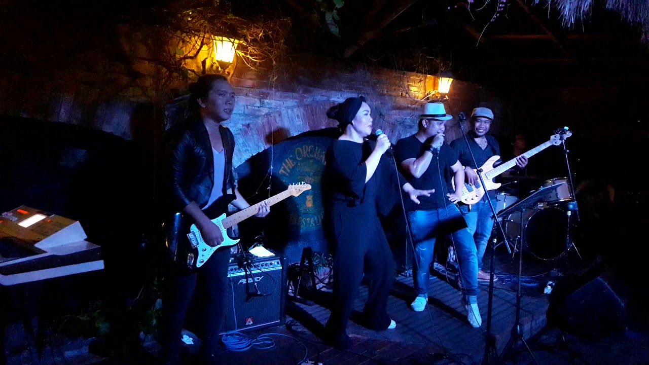 X2 BAND BALI LIVE AT THE ORCHARD BAR - SIR DUKE COVER - YouTube